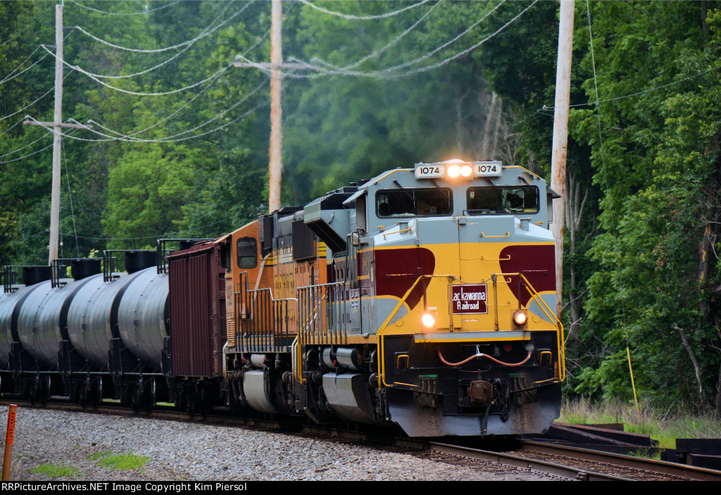 NS 1074 BNSF 9925 CSX Train K038 Crude Oil Loads